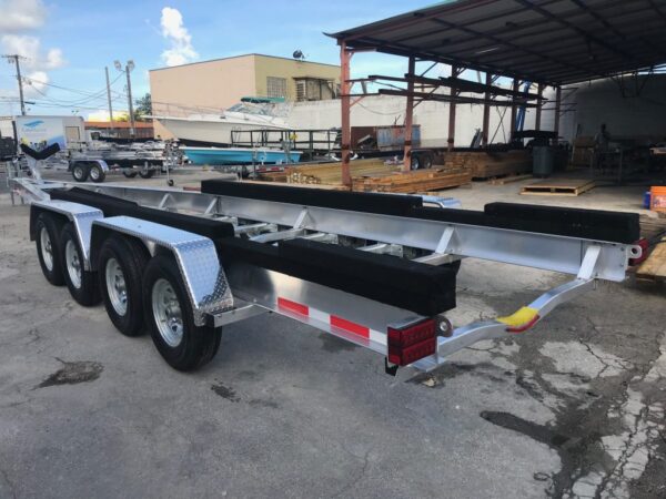 QUAD AXLE TRAILERS – Everything Marine USA